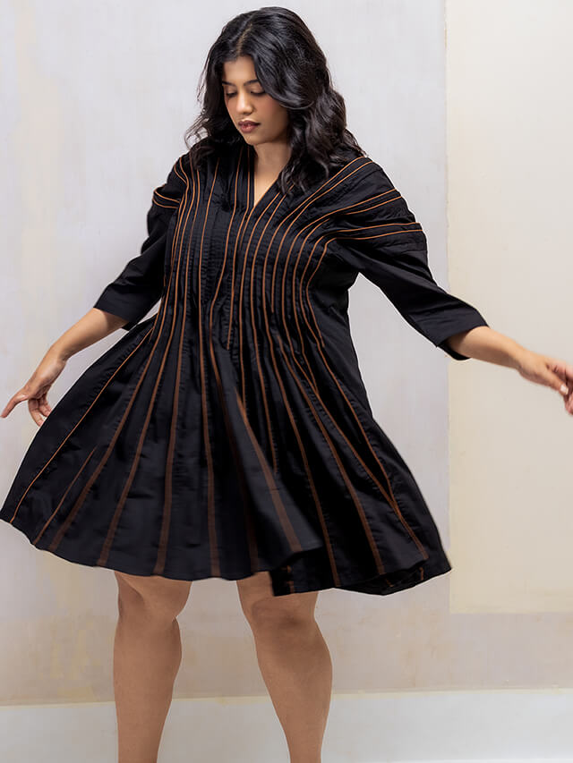 Black Wired Dress – The Outfit Club