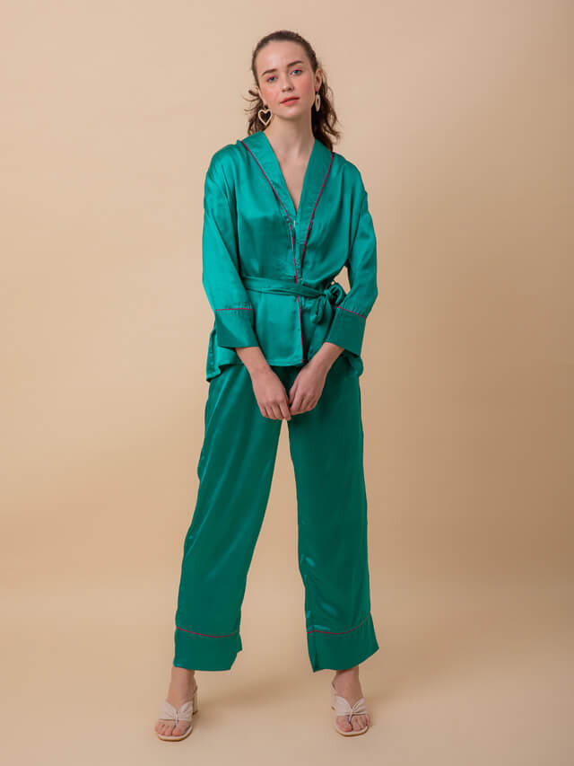 Luxe Satin Emerald Robe Set With Contrast Piping – The Outfit Club