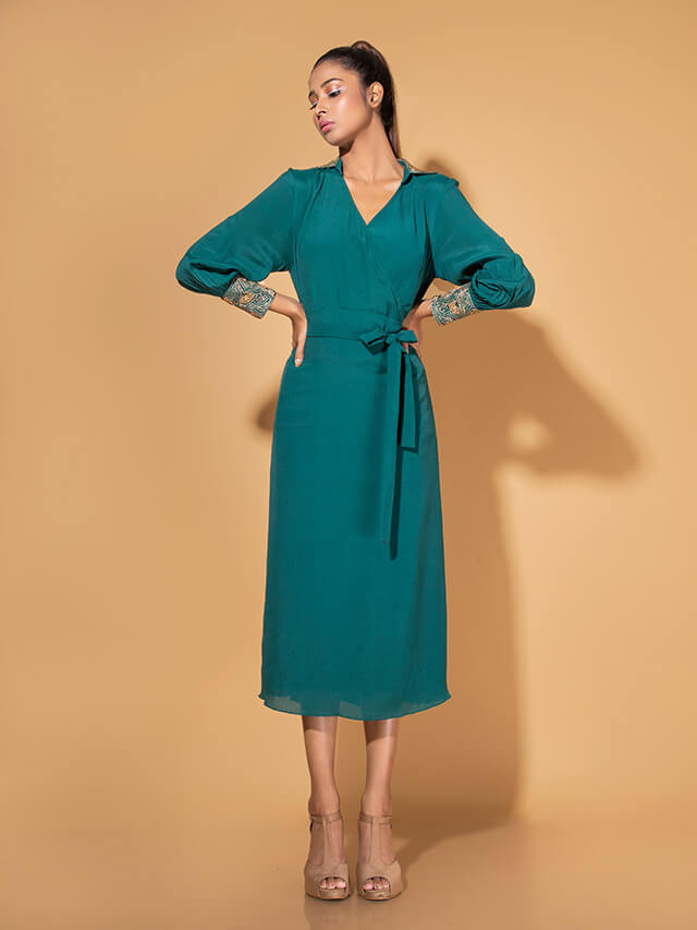 Bakku Dress – The Outfit Club