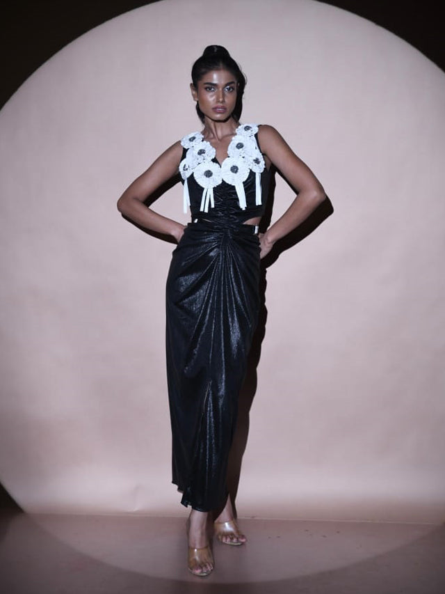 Colossal knoted dress – The Outfit Club